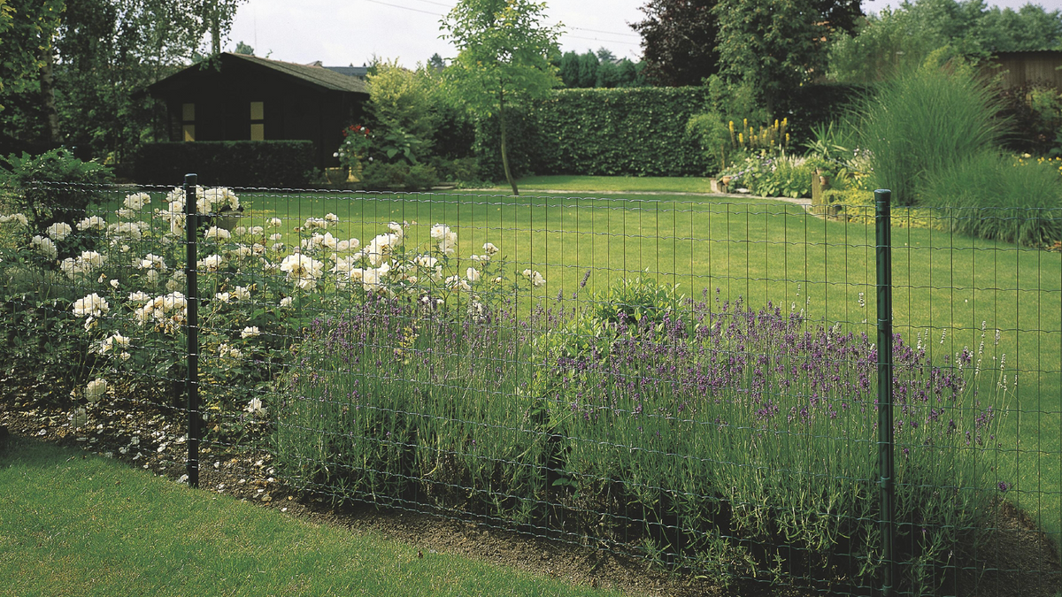 Partitioning Fences: Dividing Large Outdoor Spaces | Betafence SA ...